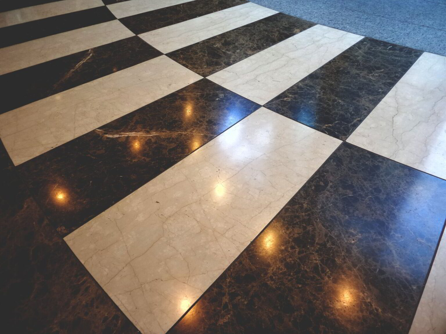 Resilient Flooring - Darden Commercial Flooring